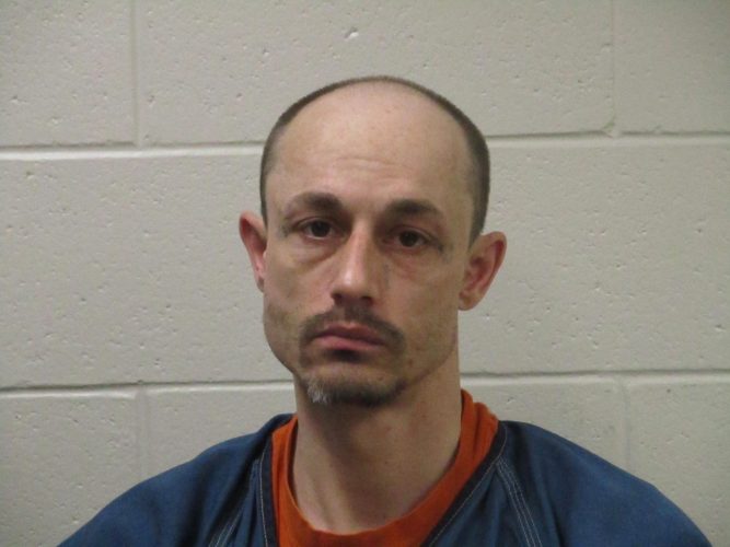 Springfield man accused of threatening officer, kicking squad car ...